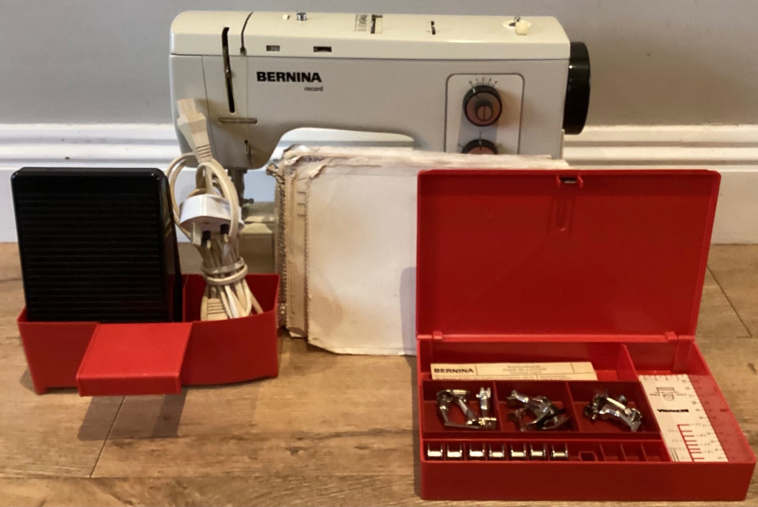Bernina Record 830 Swiss Made Sewing Machine – IMMACULATE – SERVICED ...